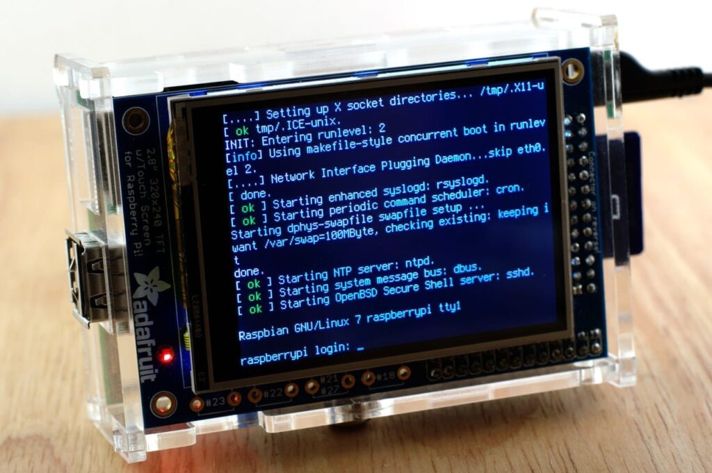 Raspberry Pi Autostart einrichten – systemd, rc.local & cron (2026)